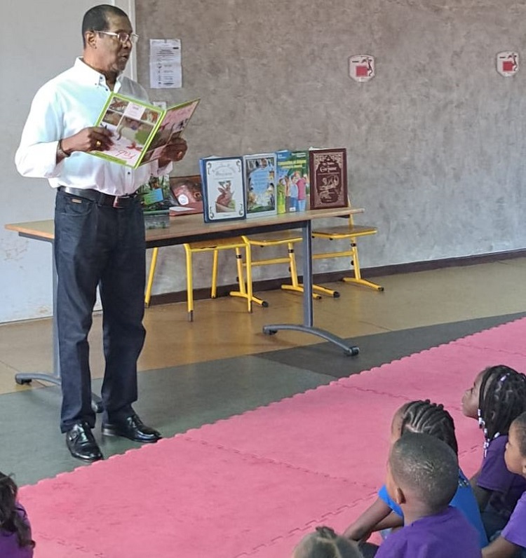 La semaine de la lecture dans l'académie de Guyane : Groupe scolaire ... La semaine de la lecture dans l'académie de Guyane : Groupe scolaire ...